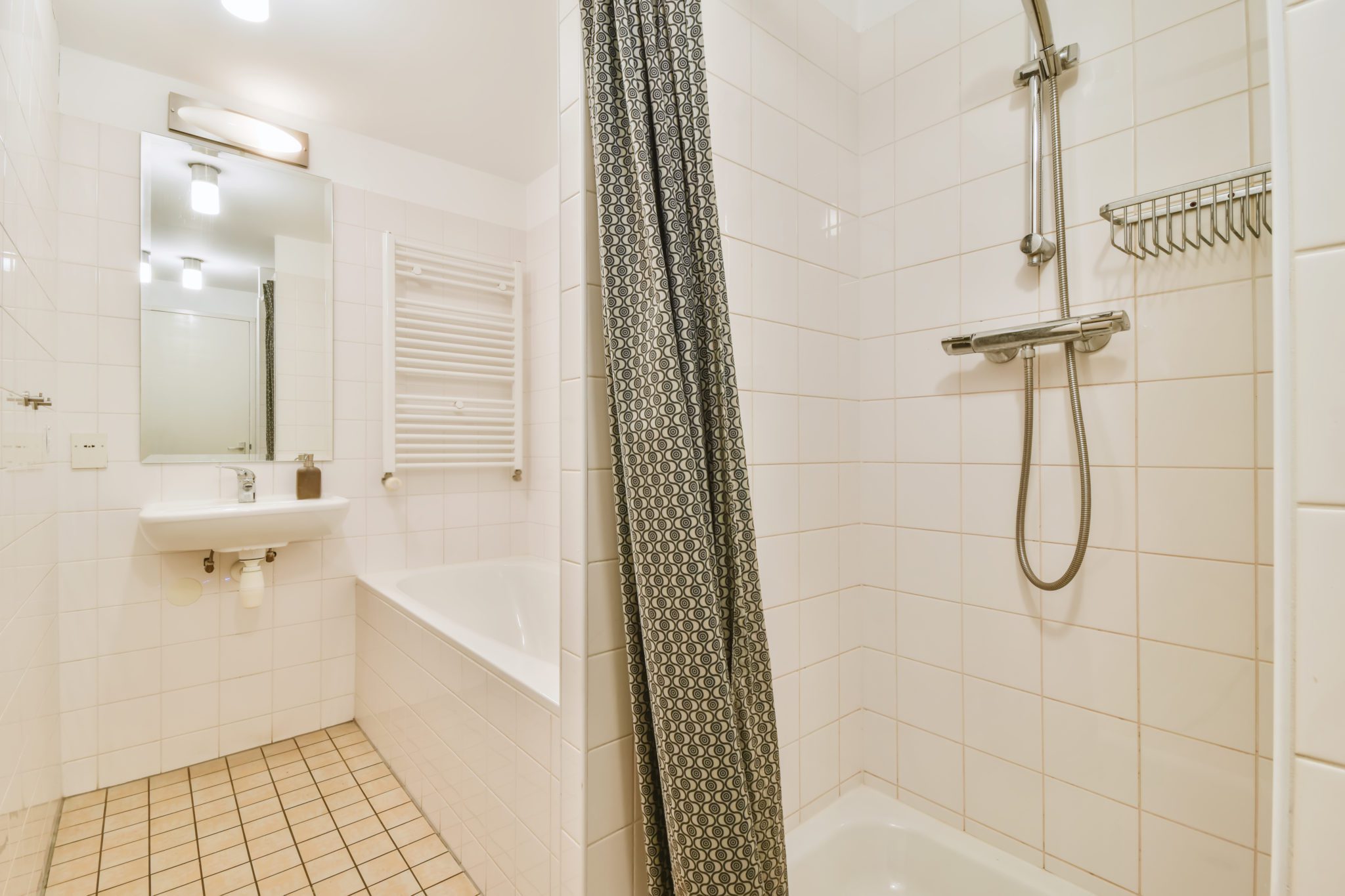 Fassungsvermögen einer Badewanne - Wie viel Liter passen rein ...